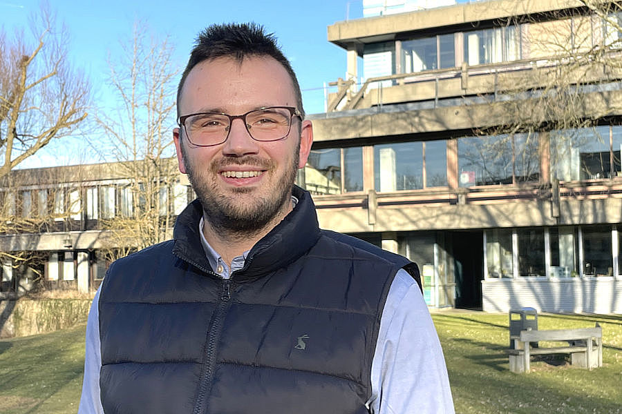 Joshua Barham - Universität Regensburg