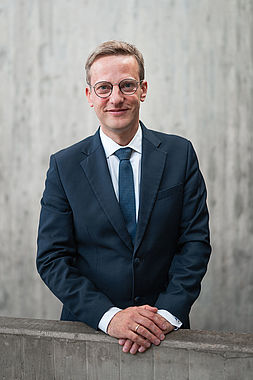 Lehrstuhlinhaber - Universität Regensburg